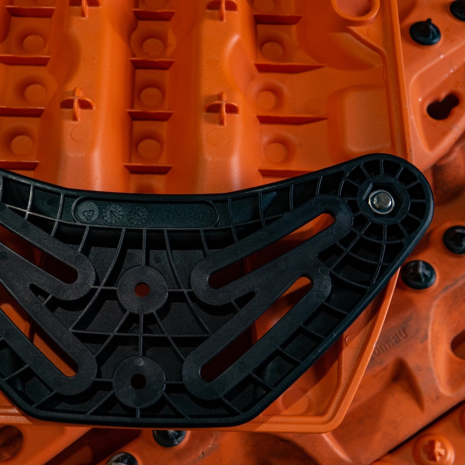 MAXTRAX Recovery Board Flat Rack Mount | Aspire Auto Accessories